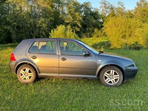 Pelēks Volkswagen Golf 2000 Rīga, ar dzinēja tilpumu 1.40 L un nobraukumu 196 tūkst. km par 1170 €, foto 8 vietnē AUTOMOTO.COM.LV