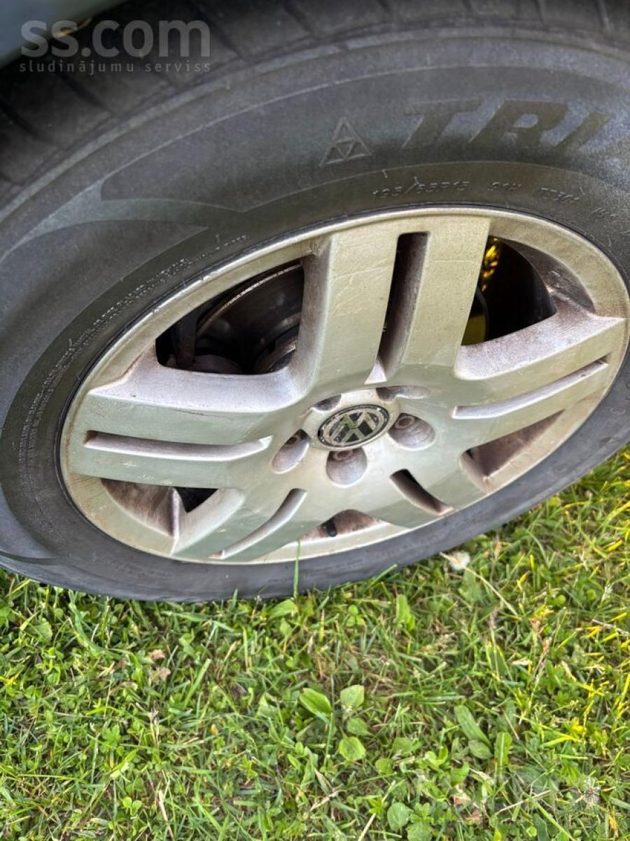 Pelēks Volkswagen Golf 2000 Rīga, ar dzinēja tilpumu 1.40 L un nobraukumu 196 tūkst. km par 1170 €, foto 10 vietnē AUTOMOTO.COM.LV