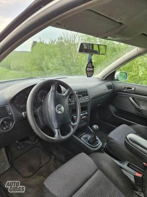 Pelēks Volkswagen Golf 2000 Rietavas, ar dzinēja tilpumu 1.90 L un nobraukumu 3790 tūkst. km par 1050 €, foto 6 vietnē AUTOMOTO.COM.LV