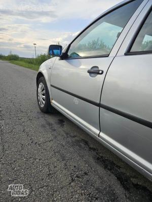Pelēks Volkswagen Golf 2000 Rietavas, ar dzinēja tilpumu 1.90 L un nobraukumu 3790 tūkst. km par 1050 €, foto 15 vietnē AUTOMOTO.COM.LV