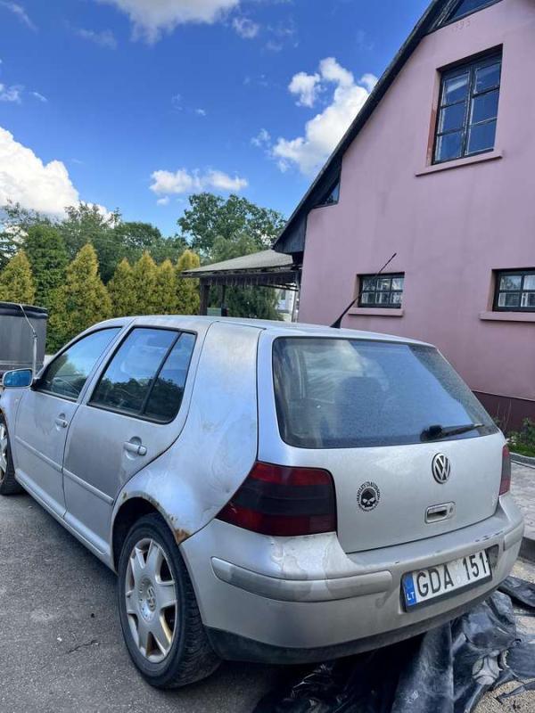 Grey Volkswagen Golf 2000 in Vilnius, with an engine capacity of 1.90 L and mileage of 300 thousand km for 450 €, photo 3 on AUTOMOTO.COM.LV