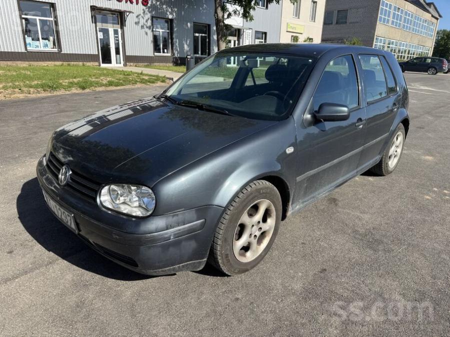 Pelēks Volkswagen Golf 2000 Talsi, ar dzinēja tilpumu 1.40 L un nobraukumu 311 tūkst. km par 1200 €, foto 1 vietnē AUTOMOTO.COM.LV