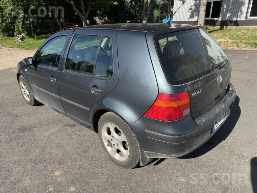 Pelēks Volkswagen Golf 2000 Talsi, ar dzinēja tilpumu 1.40 L un nobraukumu 311 tūkst. km par 1200 €, foto 5 vietnē AUTOMOTO.COM.LV