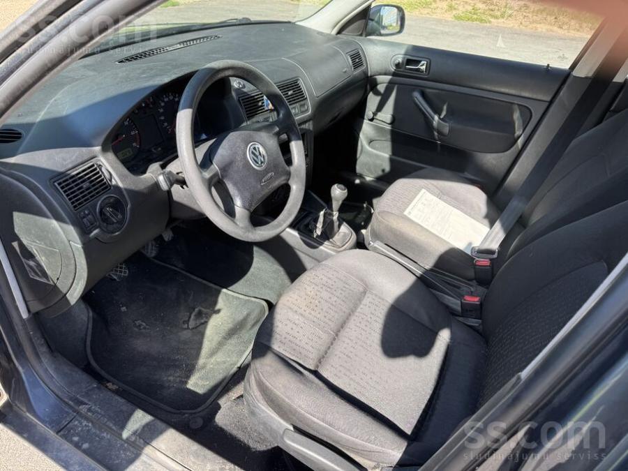 Pelēks Volkswagen Golf 2000 Talsi, ar dzinēja tilpumu 1.40 L un nobraukumu 311 tūkst. km par 1200 €, foto 7 vietnē AUTOMOTO.COM.LV