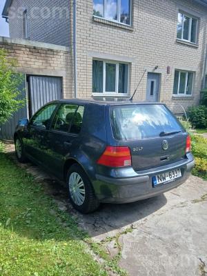Grey Volkswagen Golf 2000 in Limbazi, with an engine capacity of 1.40 L and mileage of 211 thousand km for 1659 €, photo 10 on AUTOMOTO.COM.LV