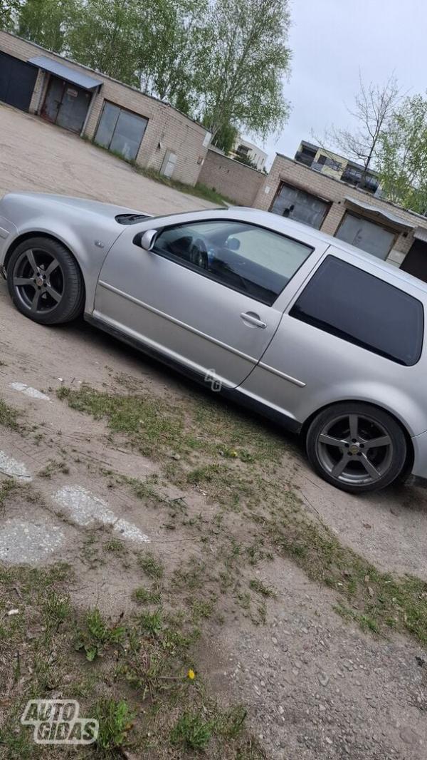 Pelēks Volkswagen Golf 2000 Palanga, ar dzinēja tilpumu 1.60 L un nobraukumu 271 tūkst. km par 750 €, foto 2 vietnē AUTOMOTO.COM.LV