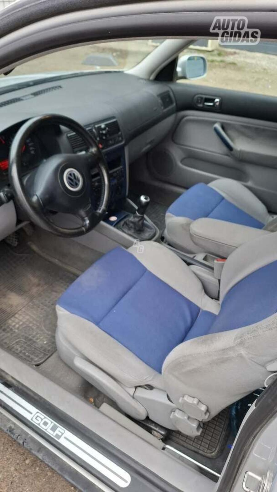 Grey Volkswagen Golf 2000 in Palanga, with an engine capacity of 1.60 L and mileage of 271 thousand km for 750 €, photo 7 on AUTOMOTO.COM.LV