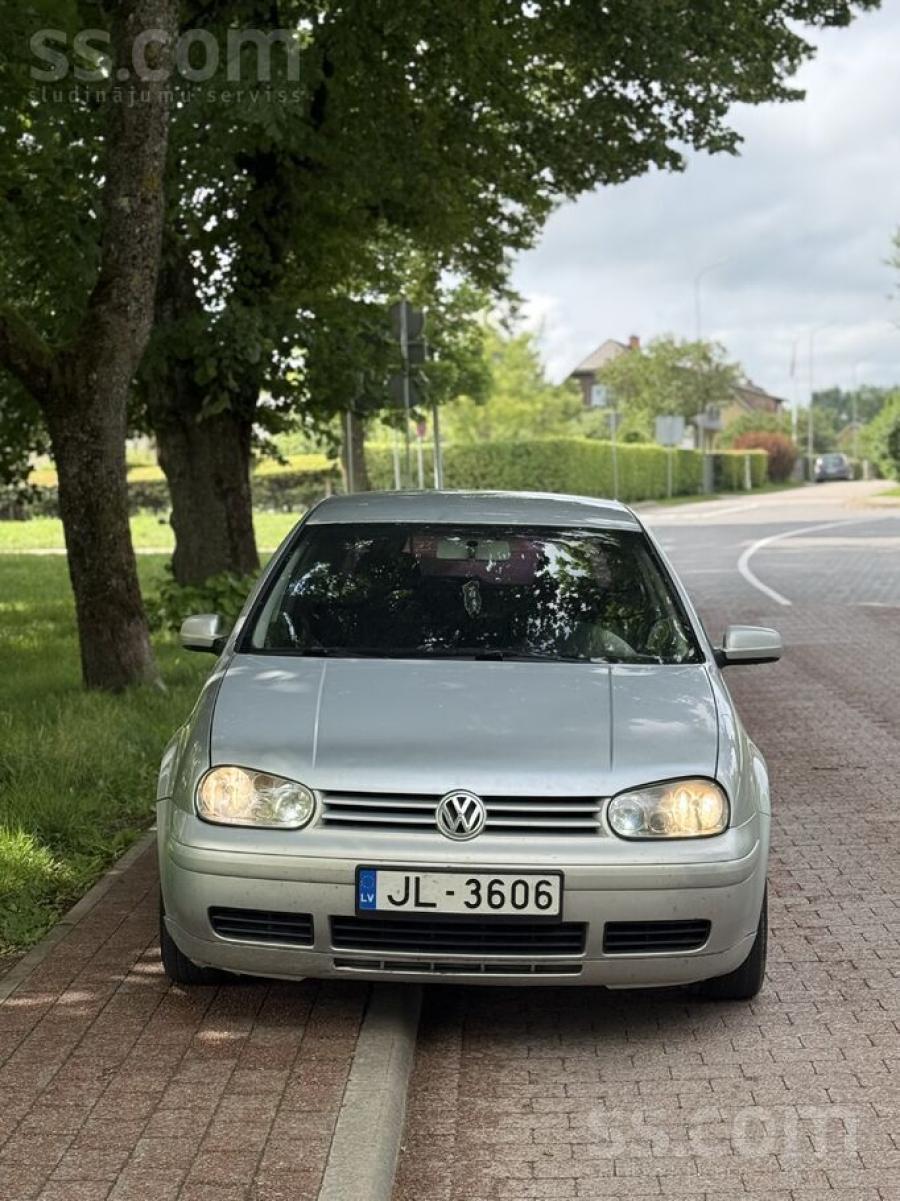 Pelēks Volkswagen Golf 2000 Kuldīga, ar dzinēja tilpumu 1.90 L un nobraukumu 469 tūkst. km par 1250 €, foto 4 vietnē AUTOMOTO.COM.LV