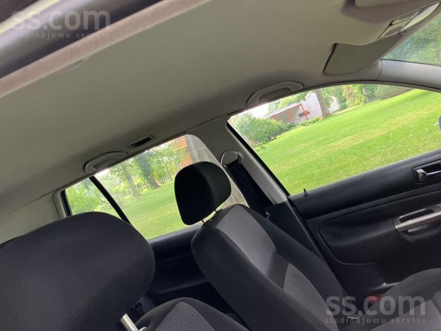 Grey Volkswagen Golf 2000 in Jelgava, with an engine capacity of 1.90 L and mileage of 350 thousand km for 1450 €, photo 16 on AUTOMOTO.COM.LV