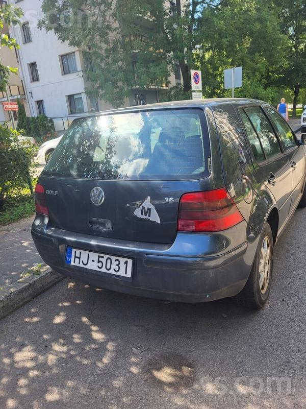 Pelēks Volkswagen Golf 2000 Rīga, ar dzinēja tilpumu 1.60 L un nobraukumu 342 tūkst. km par 800 €, foto 2 vietnē AUTOMOTO.COM.LV