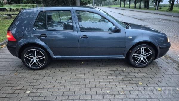 Volkswagen Golf 2000 Ogre vietnÄ PelÄks Volkswagen Golf 2000 Ogre, ar dzinÄja tilpumu 1.90 L un nobraukumu 328 tÅ«kst. km par 1900 ā¬, foto 1 vietnÄ AUTOMOTO.COM.LV