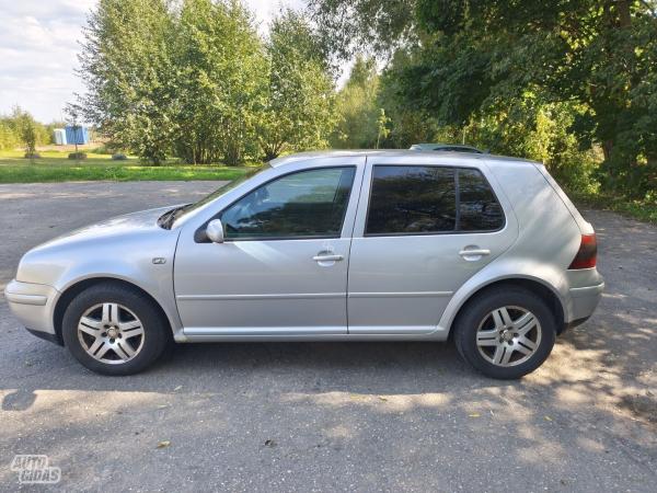 Pelēks Volkswagen Golf 2000 Panevēža, ar dzinēja tilpumu 1.90 L un nobraukumu 373 tūkst. km par 750 €, foto 7 vietnē AUTOMOTO.COM.LV