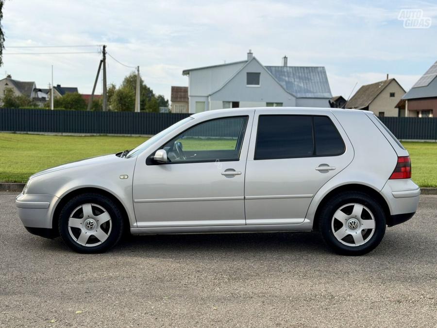 Grey Volkswagen Golf 2000 in Kaisiadorys, with an engine capacity of 2.00 L and mileage of 272 thousand km for 1350 €, photo 9 on AUTOMOTO.COM.LV