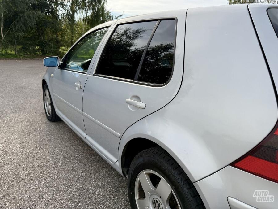 Grey Volkswagen Golf 2000 in Kaisiadorys, with an engine capacity of 2.00 L and mileage of 272 thousand km for 1350 €, photo 12 on AUTOMOTO.COM.LV