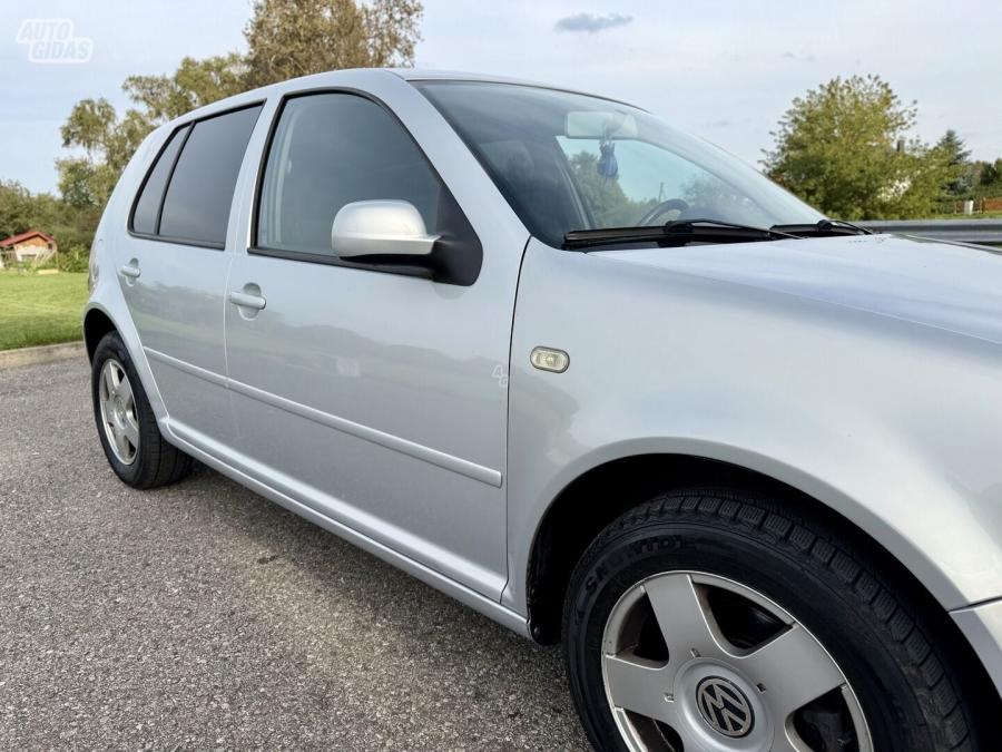 Grey Volkswagen Golf 2000 in Kaisiadorys, with an engine capacity of 2.00 L and mileage of 272 thousand km for 1350 €, photo 14 on AUTOMOTO.COM.LV
