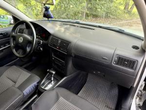 Grey Volkswagen Golf 2000 in Kaisiadorys, with an engine capacity of 2.00 L and mileage of 272 thousand km for 1350 €, photo 18 on AUTOMOTO.COM.LV