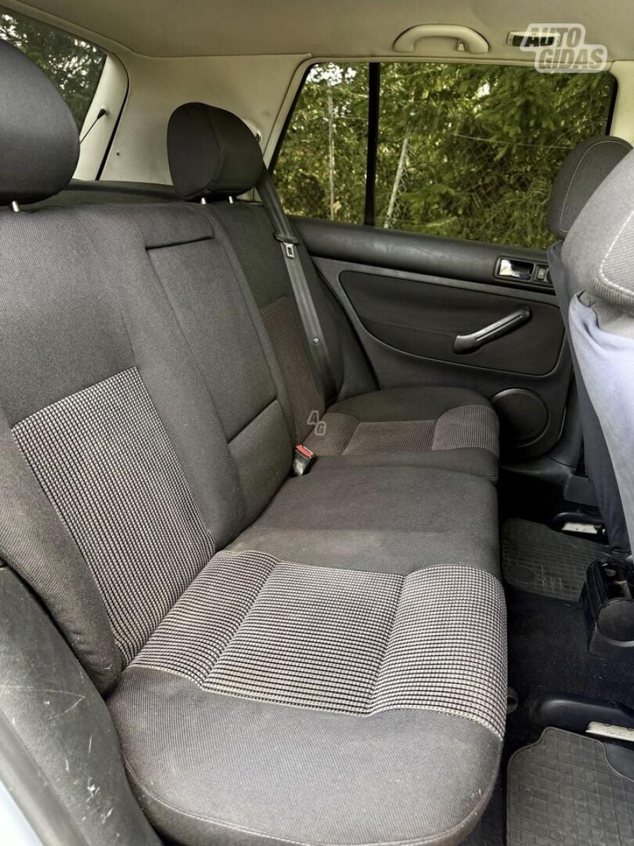 Grey Volkswagen Golf 2000 in Kaisiadorys, with an engine capacity of 2.00 L and mileage of 272 thousand km for 1350 €, photo 20 on AUTOMOTO.COM.LV