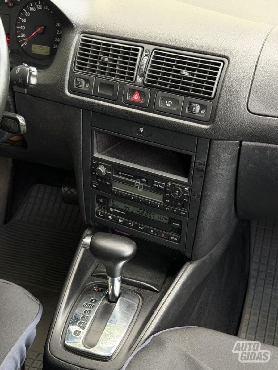 Grey Volkswagen Golf 2000 in Kaisiadorys, with an engine capacity of 2.00 L and mileage of 272 thousand km for 1350 €, photo 22 on AUTOMOTO.COM.LV