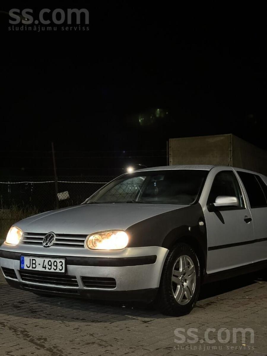 Grey Volkswagen Golf 2000 in Riga, with an engine capacity of 1.90 L and mileage of 349 thousand km for 850 €, photo 3 on AUTOMOTO.COM.LV