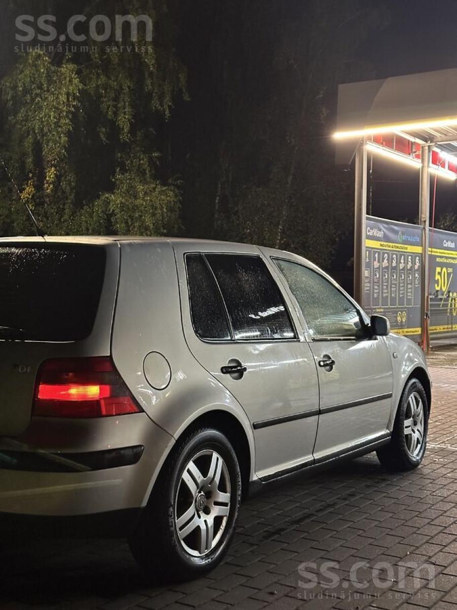 Grey Volkswagen Golf 2000 in Riga, with an engine capacity of 1.90 L and mileage of 349 thousand km for 850 €, photo 6 on AUTOMOTO.COM.LV