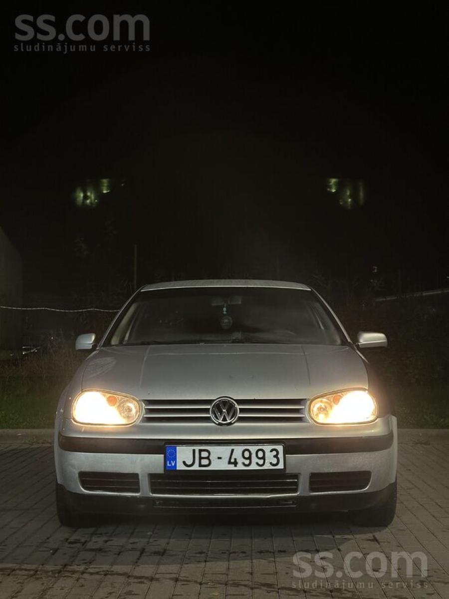 Grey Volkswagen Golf 2000 in Riga, with an engine capacity of 1.90 L and mileage of 349 thousand km for 850 €, photo 7 on AUTOMOTO.COM.LV