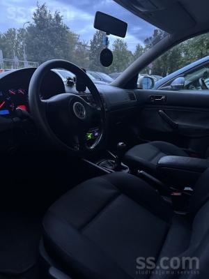 Grey Volkswagen Golf 2000 in Riga, with an engine capacity of 1.90 L and mileage of 349 thousand km for 850 €, photo 9 on AUTOMOTO.COM.LV