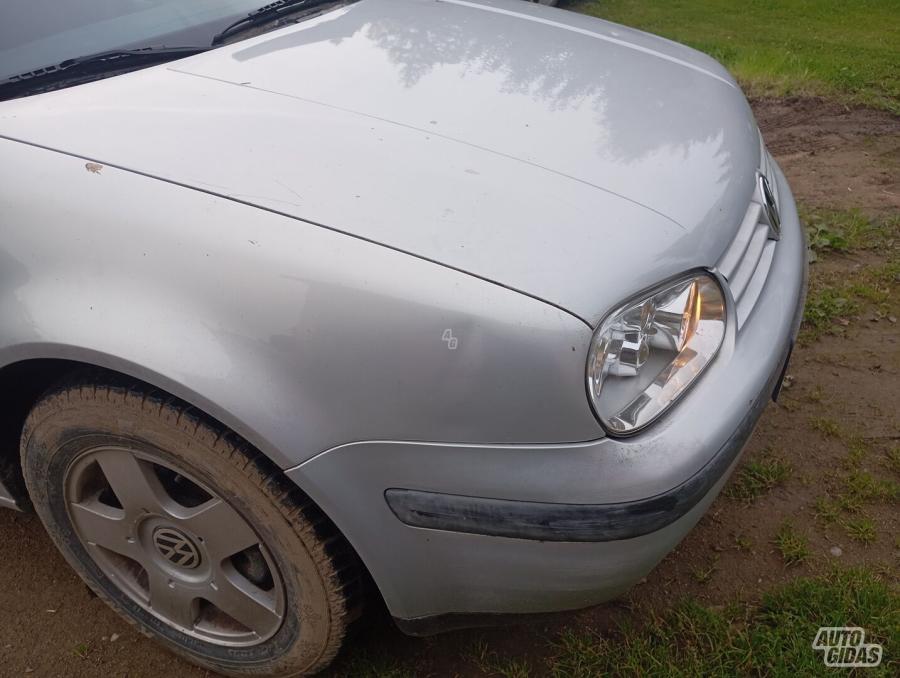 Pelēks Volkswagen Golf 2000 Pasvalys, ar dzinēja tilpumu 1.60 L un nobraukumu 143 tūkst. km par 500 €, foto 11 vietnē AUTOMOTO.COM.LV