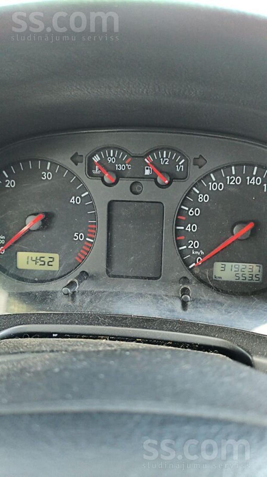 Grey Volkswagen Golf 2000 in Ventspils, with an engine capacity of 1.90 L and mileage of 319 thousand km for 1100 €, photo 4 on AUTOMOTO.COM.LV