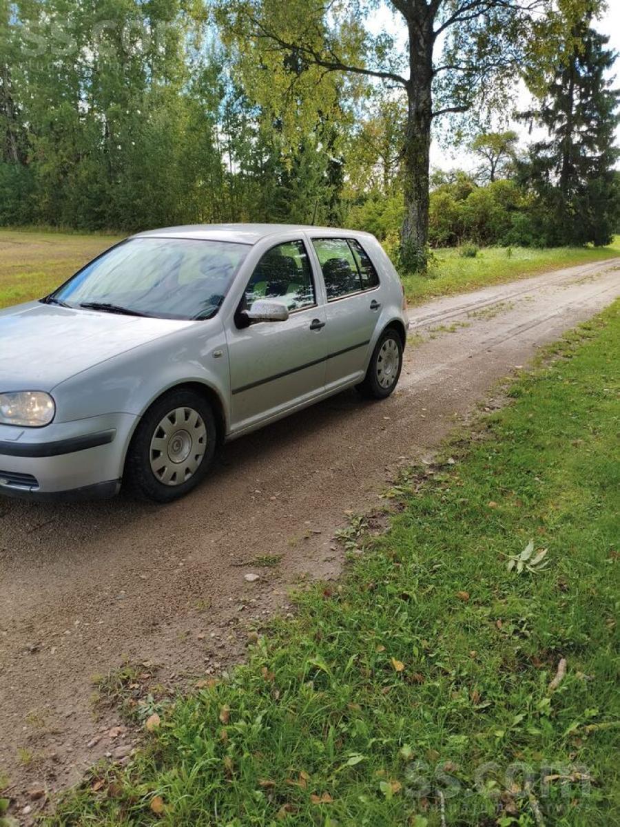 Grey Volkswagen Golf 2000 in Ventspils, with an engine capacity of 1.90 L and mileage of 319 thousand km for 1100 €, photo 6 on AUTOMOTO.COM.LV