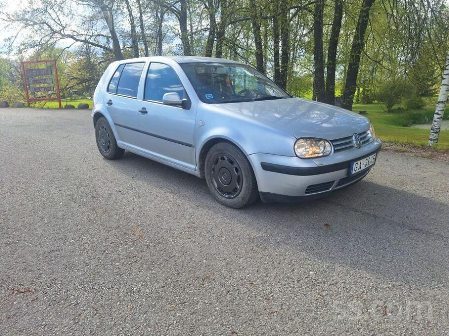 Pelēks Volkswagen Golf 2001 Tukums, ar dzinēja tilpumu 1.40 L un nobraukumu 340 tūkst. km par 699 €, foto 2 vietnē AUTOMOTO.COM.LV