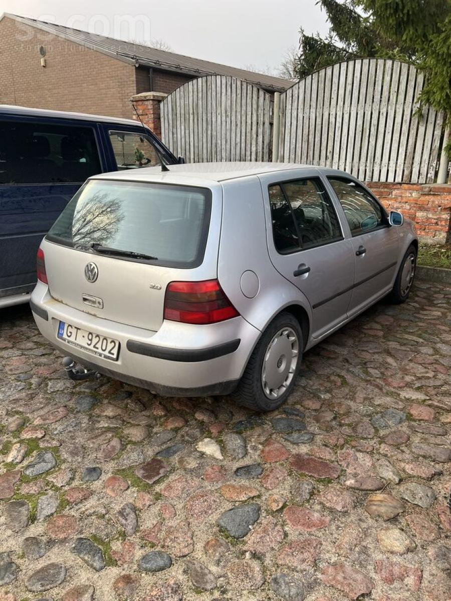 Grey Volkswagen Golf 2001 in Liepaja, with an engine capacity of 2.00 L and mileage of 358 thousand km for 900 €, photo 2 on AUTOMOTO.COM.LV