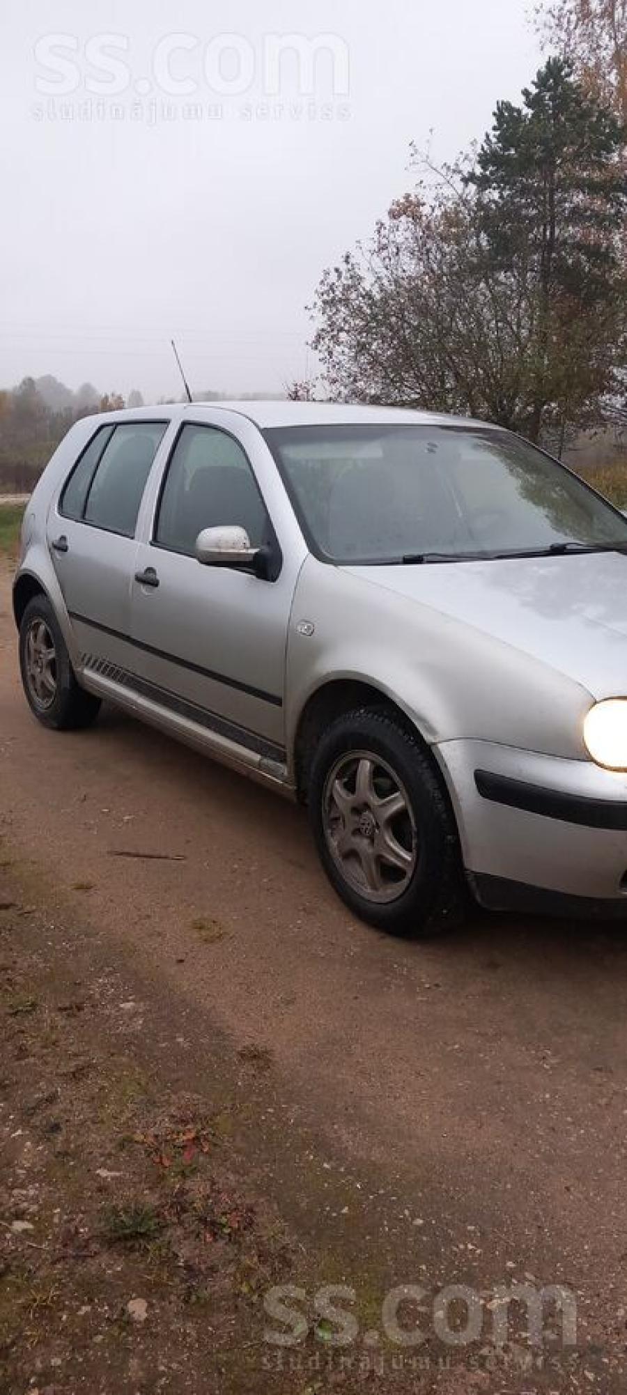 Grey Volkswagen Golf 2001 in Jekabpils, with an engine capacity of 1.90 L and mileage of 414 thousand km for 900 €, photo 1 on AUTOMOTO.COM.LV