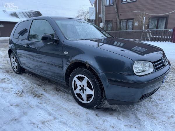 Pelēks Volkswagen Golf 2001 Kauņa, ar dzinēja tilpumu 1.90 L un nobraukumu 300 tūkst. km par 850 €, foto 3 vietnē AUTOMOTO.COM.LV