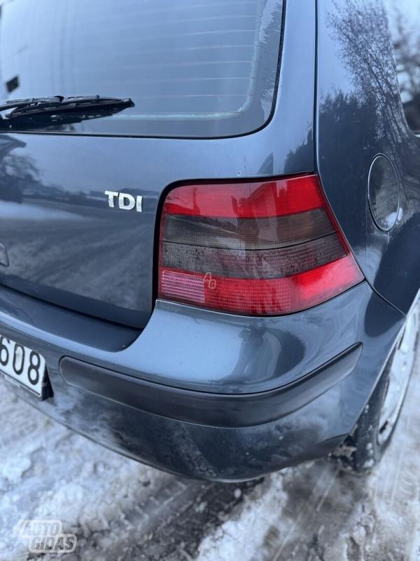 Pelēks Volkswagen Golf 2001 Kauņa, ar dzinēja tilpumu 1.90 L un nobraukumu 300 tūkst. km par 850 €, foto 7 vietnē AUTOMOTO.COM.LV