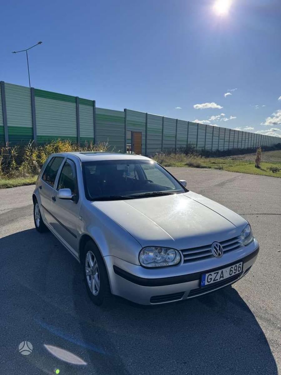 Pelēks Volkswagen Golf 2001 Kauņa, ar dzinēja tilpumu 1.90 L un nobraukumu 381 tūkst. km par 1250 €, foto 1 vietnē AUTOMOTO.COM.LV