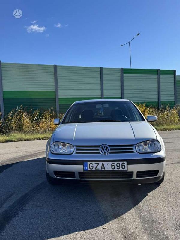Grey Volkswagen Golf 2001 in Kaunas, with an engine capacity of 1.90 L and mileage of 381 thousand km for 1250 €, photo 2 on AUTOMOTO.COM.LV