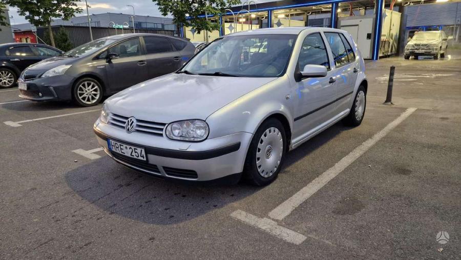 Pelēks Volkswagen Golf 2001 Nemenčinė, ar dzinēja tilpumu 1.90 L un nobraukumu 396 tūkst. km par 900 €, foto 2 vietnē AUTOMOTO.COM.LV