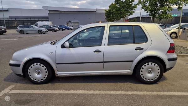 Pelēks Volkswagen Golf 2001 Nemenčinė, ar dzinēja tilpumu 1.90 L un nobraukumu 396 tūkst. km par 900 €, foto 3 vietnē AUTOMOTO.COM.LV