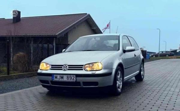 Pelēks Volkswagen Golf 2001 Kauņa, ar dzinēja tilpumu 0.00 L un nobraukumu 263 tūkst. km par 500 €, foto 1 vietnē AUTOMOTO.COM.LV