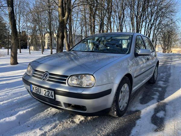 Pelēks Volkswagen Golf 2001 Marijampole, ar dzinēja tilpumu 1.60 L un nobraukumu 171 tūkst. km par 1600 €, foto 1 vietnē AUTOMOTO.COM.LV