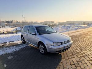 Grey Volkswagen Golf 2001 in Vilnius, with an engine capacity of 1.60 L and mileage of 239 thousand km for 950 €, photo  on AUTOMOTO.COM.LV