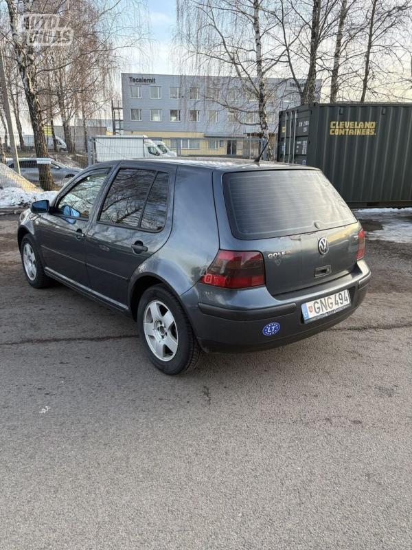 Pelēks Volkswagen Golf 2001 Viļņa, ar dzinēja tilpumu 1.90 L un nobraukumu 268 tūkst. km par 1000 €, foto 6 vietnē AUTOMOTO.COM.LV