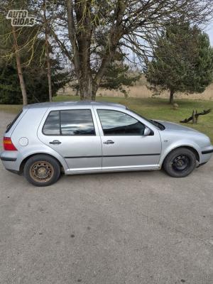 Grey Volkswagen Golf 2001 in Birzai, with an engine capacity of 1.90 L and mileage of 376 thousand km for 550 €, photo 5 on AUTOMOTO.COM.LV