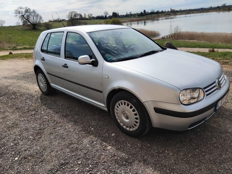 Grey Volkswagen Golf 2001 in Alytus, with an engine capacity of 1.40 L and mileage of 274 thousand km for 780 €, photo 3 on AUTOMOTO.COM.LV