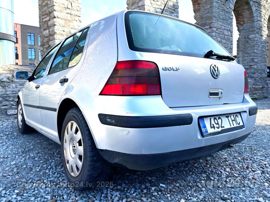 Grey Volkswagen Golf 2001 in Tallinn, with an engine capacity of 1.40 L and mileage of 200 thousand km for 999 €, photo 5 on AUTOMOTO.COM.LV