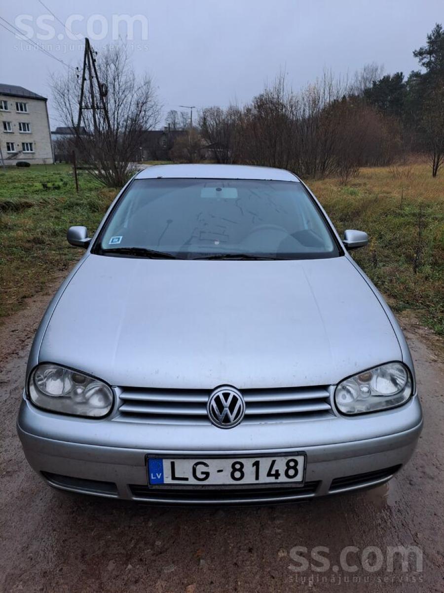 Pelēks Volkswagen Golf 2001 Ogre, ar dzinēja tilpumu 1.60 L un nobraukumu 434 tūkst. km par 1150 €, foto 3 vietnē AUTOMOTO.COM.LV