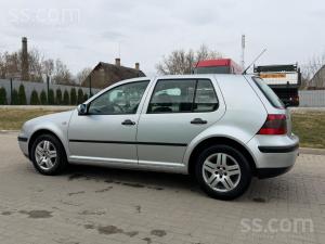Grey Volkswagen Golf 2001 in Ludza, with an engine capacity of 1.60 L and mileage of 231 thousand km for 2750 €, photo 4 on AUTOMOTO.COM.LV