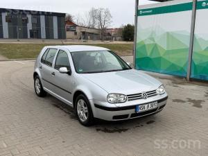 Grey Volkswagen Golf 2001 in Ludza, with an engine capacity of 1.60 L and mileage of 231 thousand km for 2750 €, photo 5 on AUTOMOTO.COM.LV