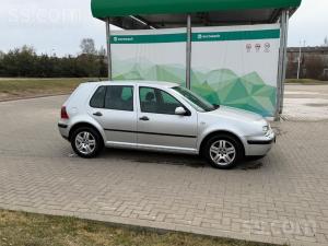 Grey Volkswagen Golf 2001 in Ludza, with an engine capacity of 1.60 L and mileage of 231 thousand km for 2750 €, photo 7 on AUTOMOTO.COM.LV