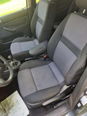 Grey Volkswagen Golf 2001 in Utena, with an engine capacity of 1.90 L and mileage of 300 thousand km for 1650 €, photo 7 on AUTOMOTO.COM.LV